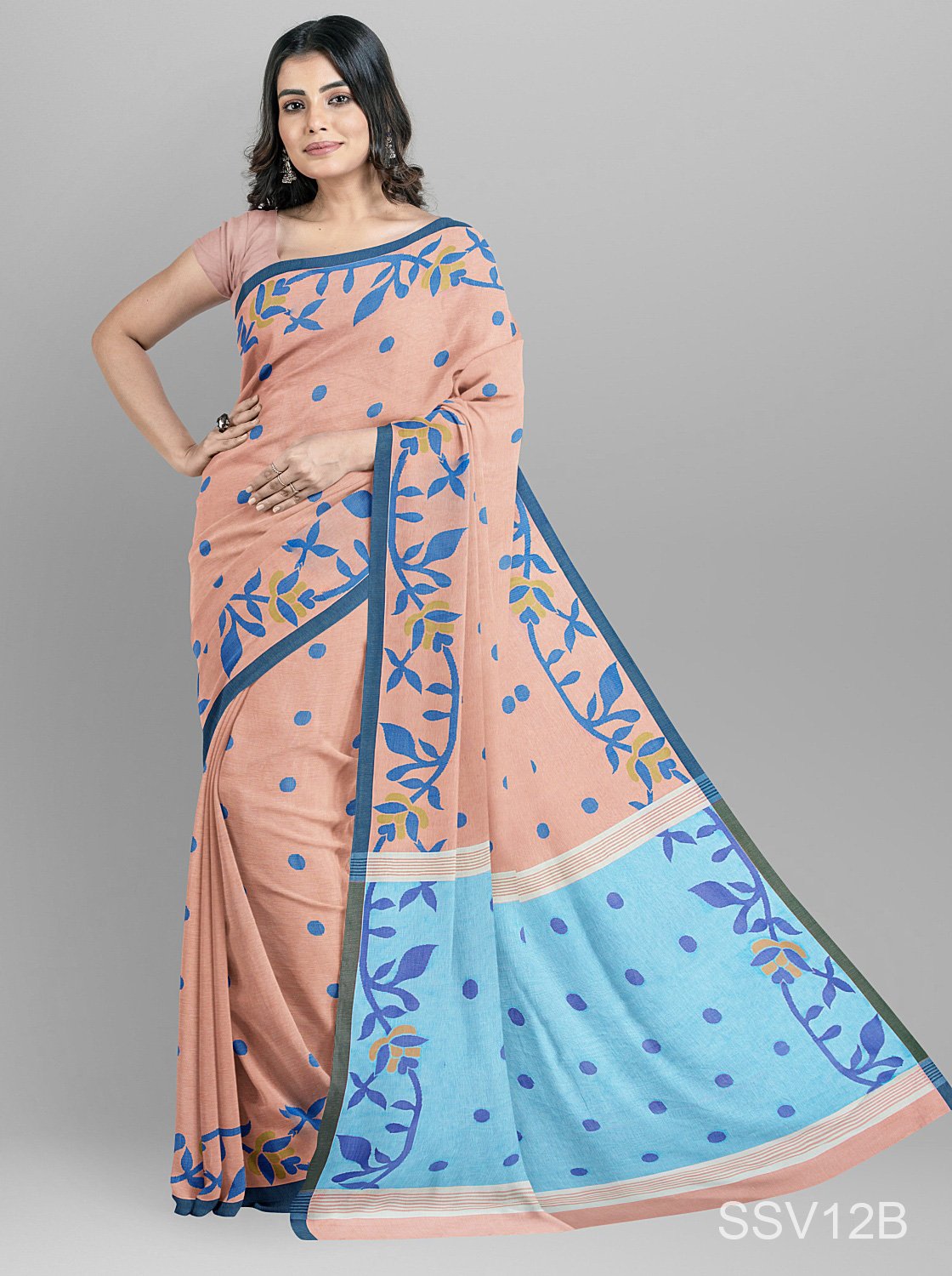 মিষ্টি গোলাপি সূতি শাড়ি